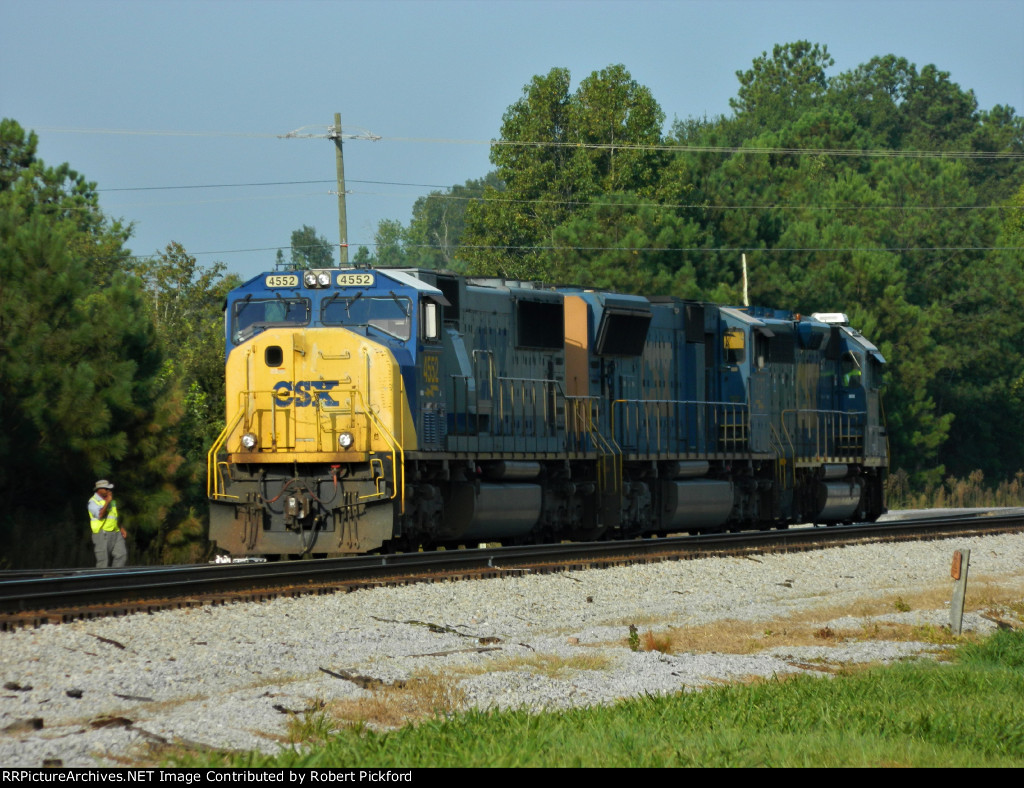 CSX 4552 (SD70MAC) 4727 (SD70MAC) 6037 (GP40-2)